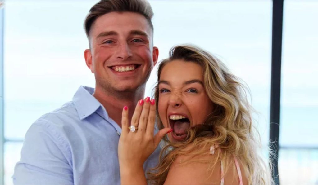 Baylen Out Loud: Baylen Dupree Flaunts Fit Body In The Gym In New ...