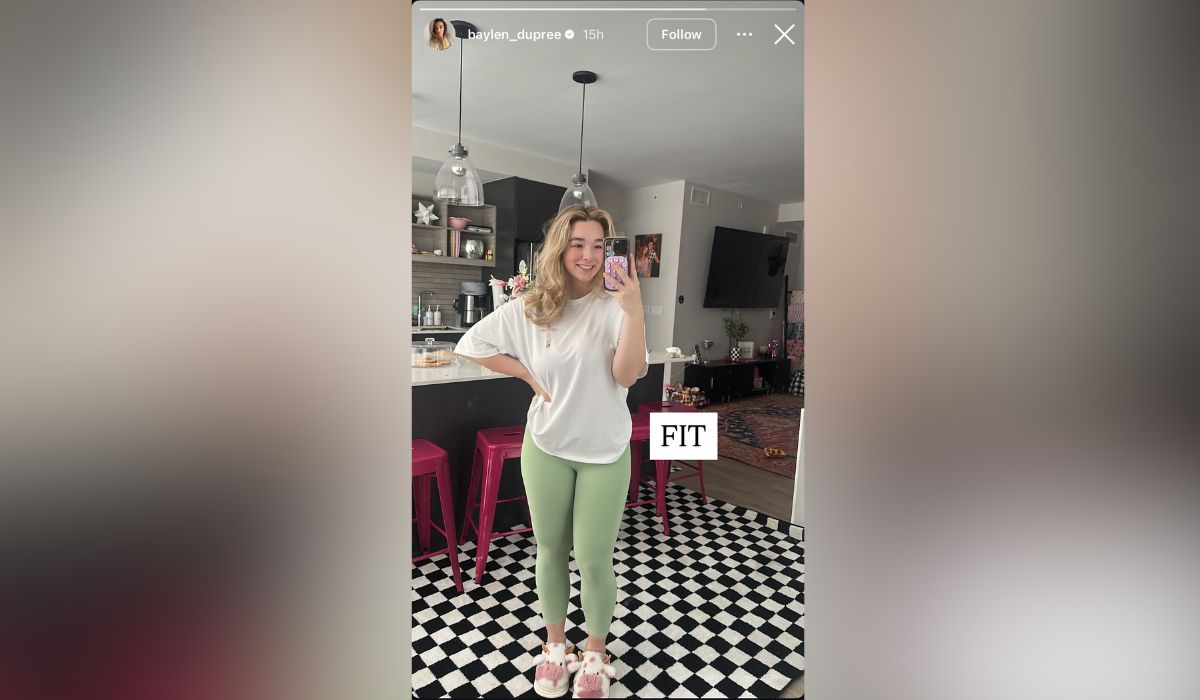 Baylen Out Loud: Baylen Dupree Flaunts Slim Waist In Tight Leggings ...