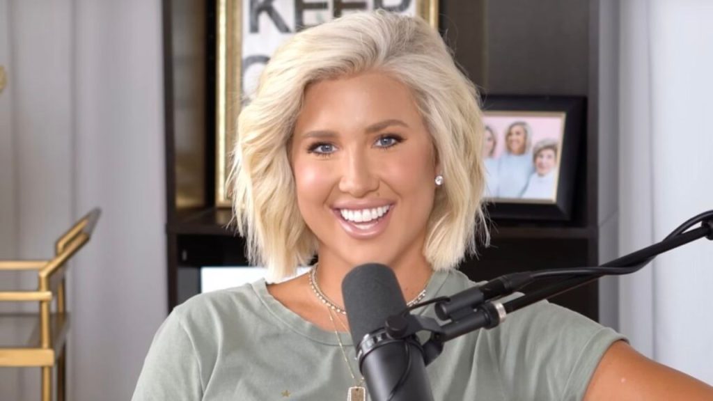 Chrisley Knows Best: Savannah Chrisley Says Chase Told Her To “F ...