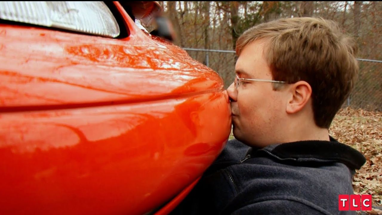 My Strange Addiction Star Nathaniel Has A Strange Relationship With ...